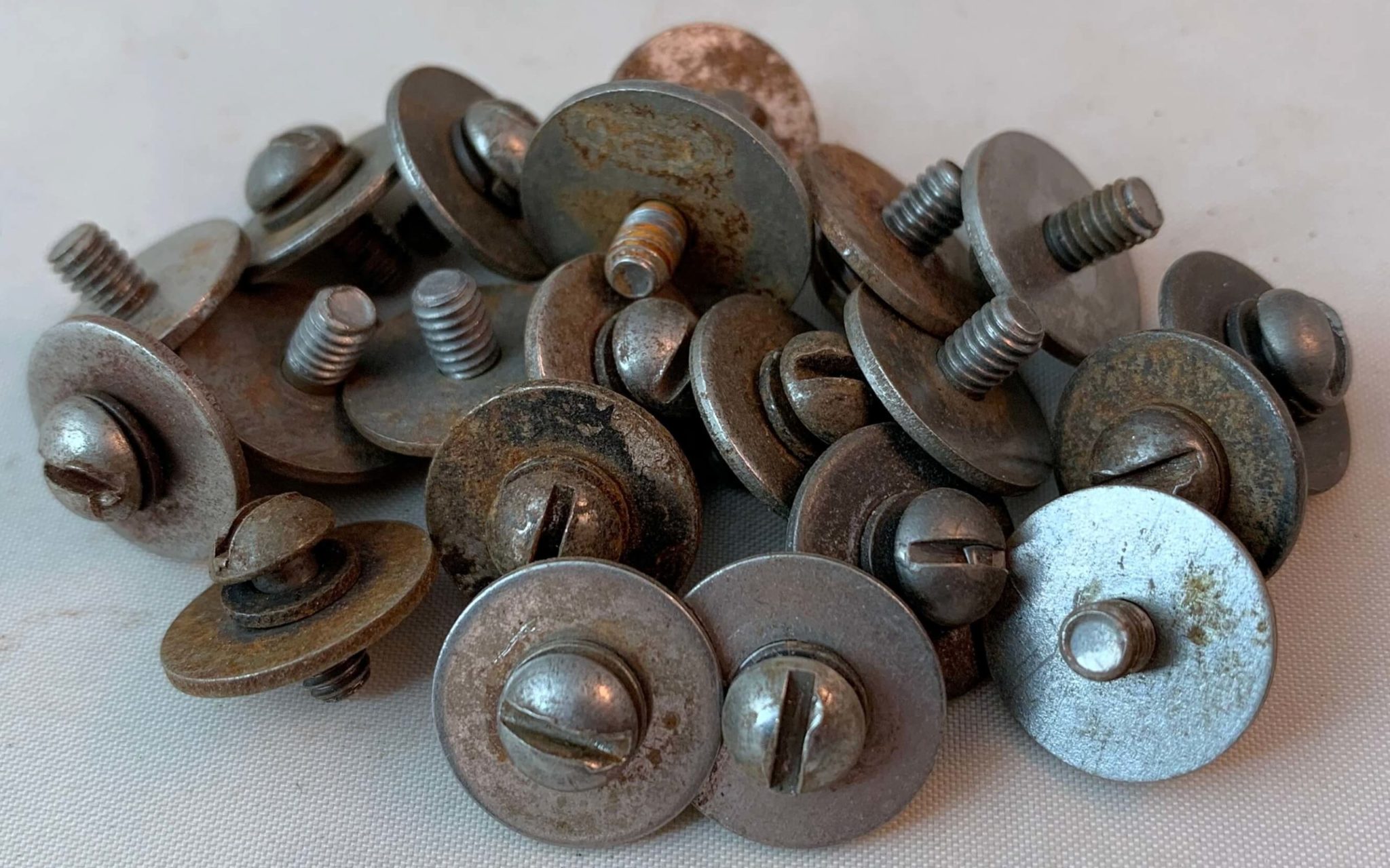 Mounting Screws – Vintage Drum Reference