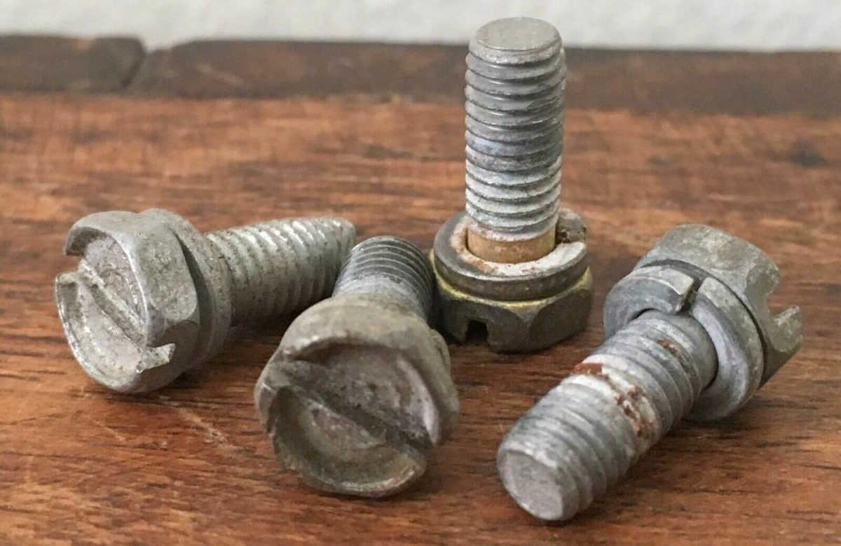 Mounting Screws – Vintage Drum Reference